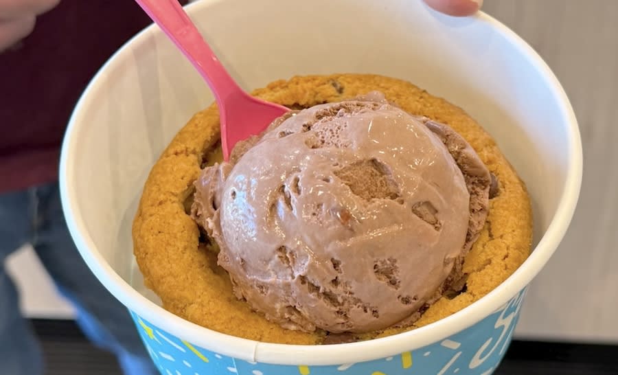 Creamy ice cream, cookie bowls, thick shakes and more. Stella’s scoops ...