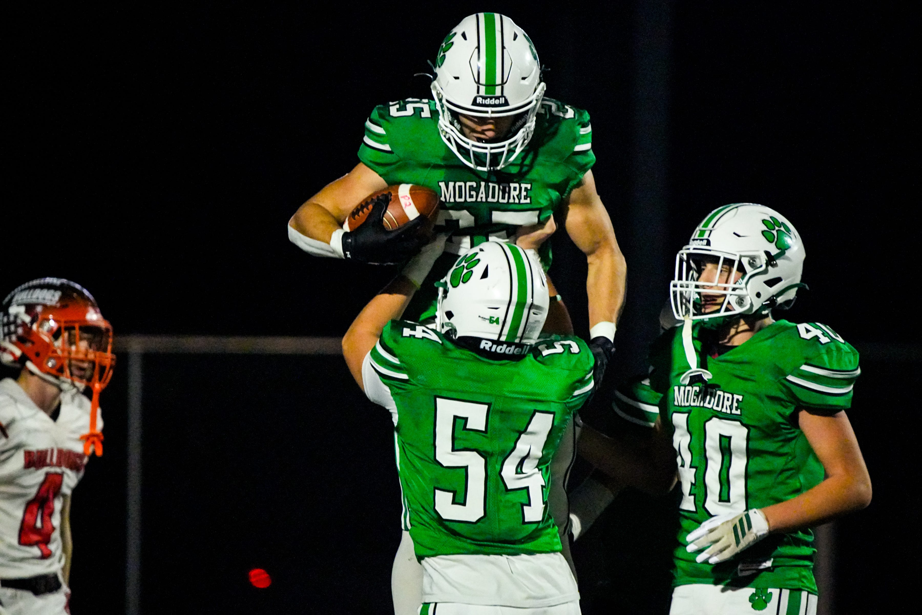 Ohio high school football playoff scores. OHSAA Round 2 Akron-area ...