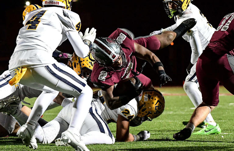 Phillipsburg football runs through Colonia, on to N2G4 final