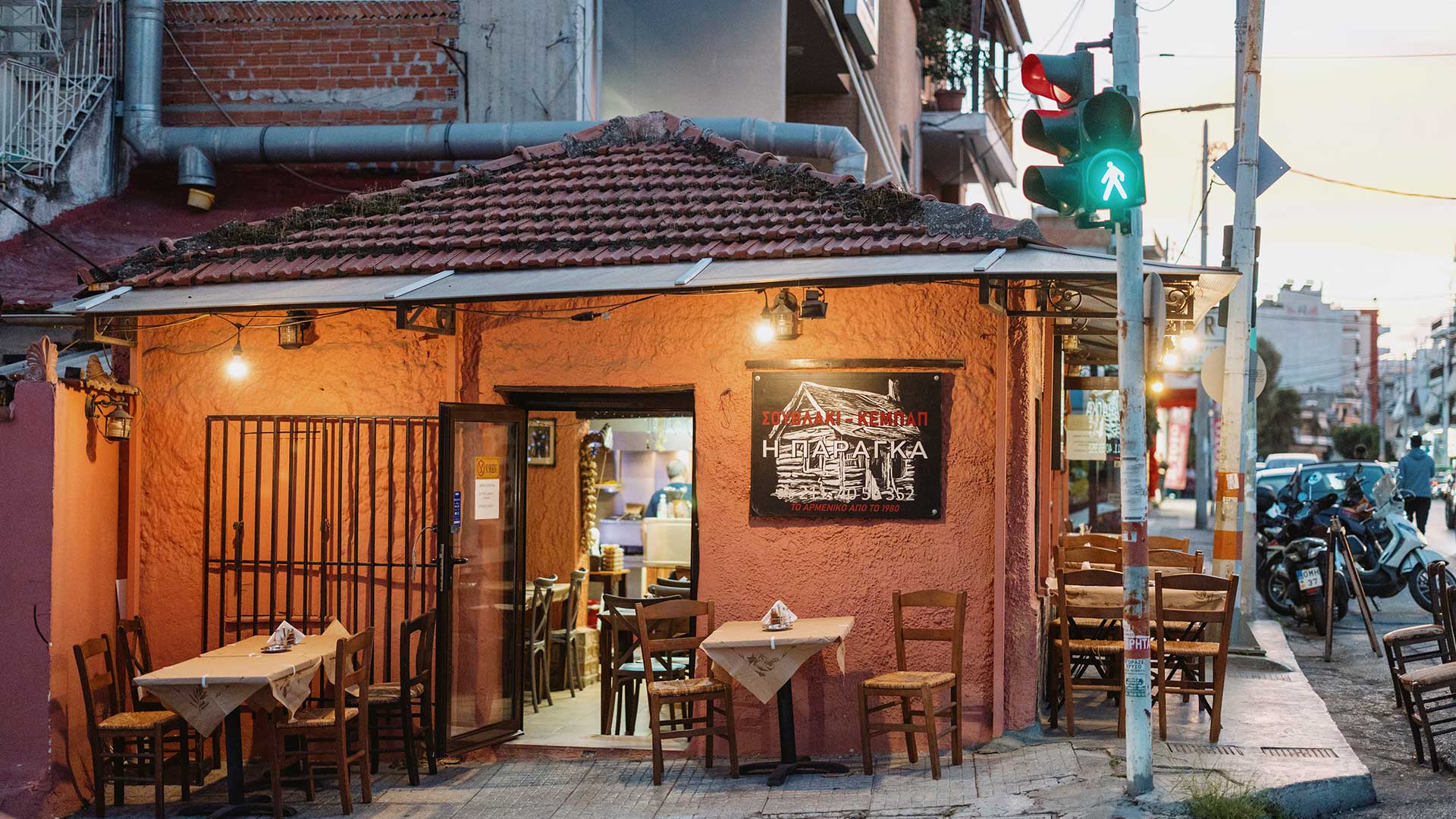 Τα στέκια των Αρμένηδων: πού θα φάμε, πού θα ψωνίσουμε