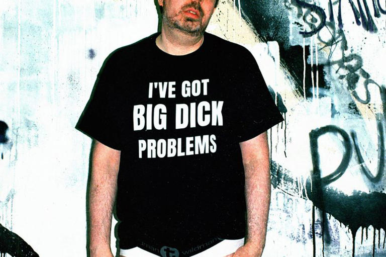 Man with ‘world’s biggest willy' says women are 'scared' of his massive ...