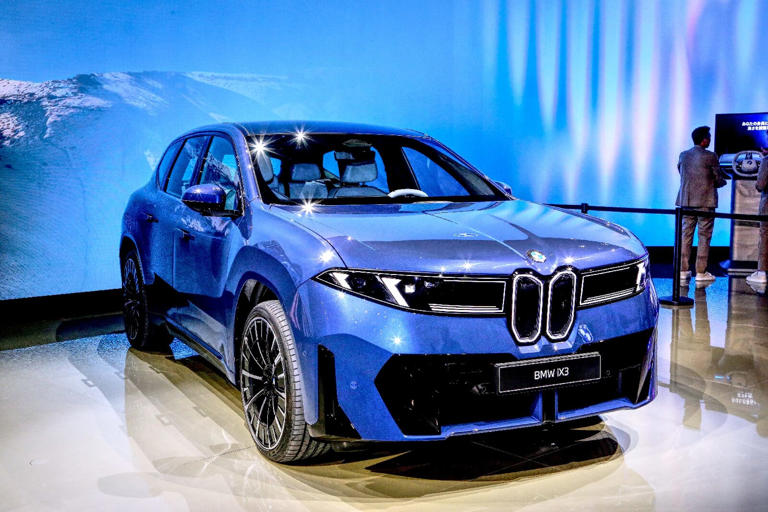 【JMS 2025】見逃しはない？BYDの商用EVトラックからカワサキZ900RS、スズキのバイクコンセプトまで！JMS2025で見つけた“働くクルマ”と“趣味のバイク”の未来