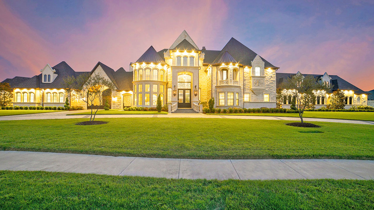 These million-dollar homes have one thing in common — and it’s not the size