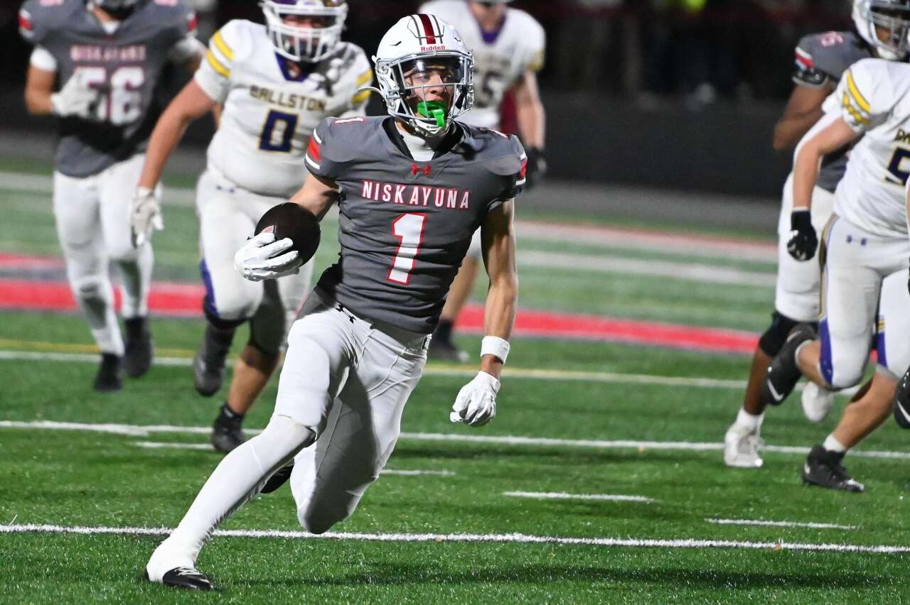 Dominant win sends Niskayuna to Class A Super Bowl