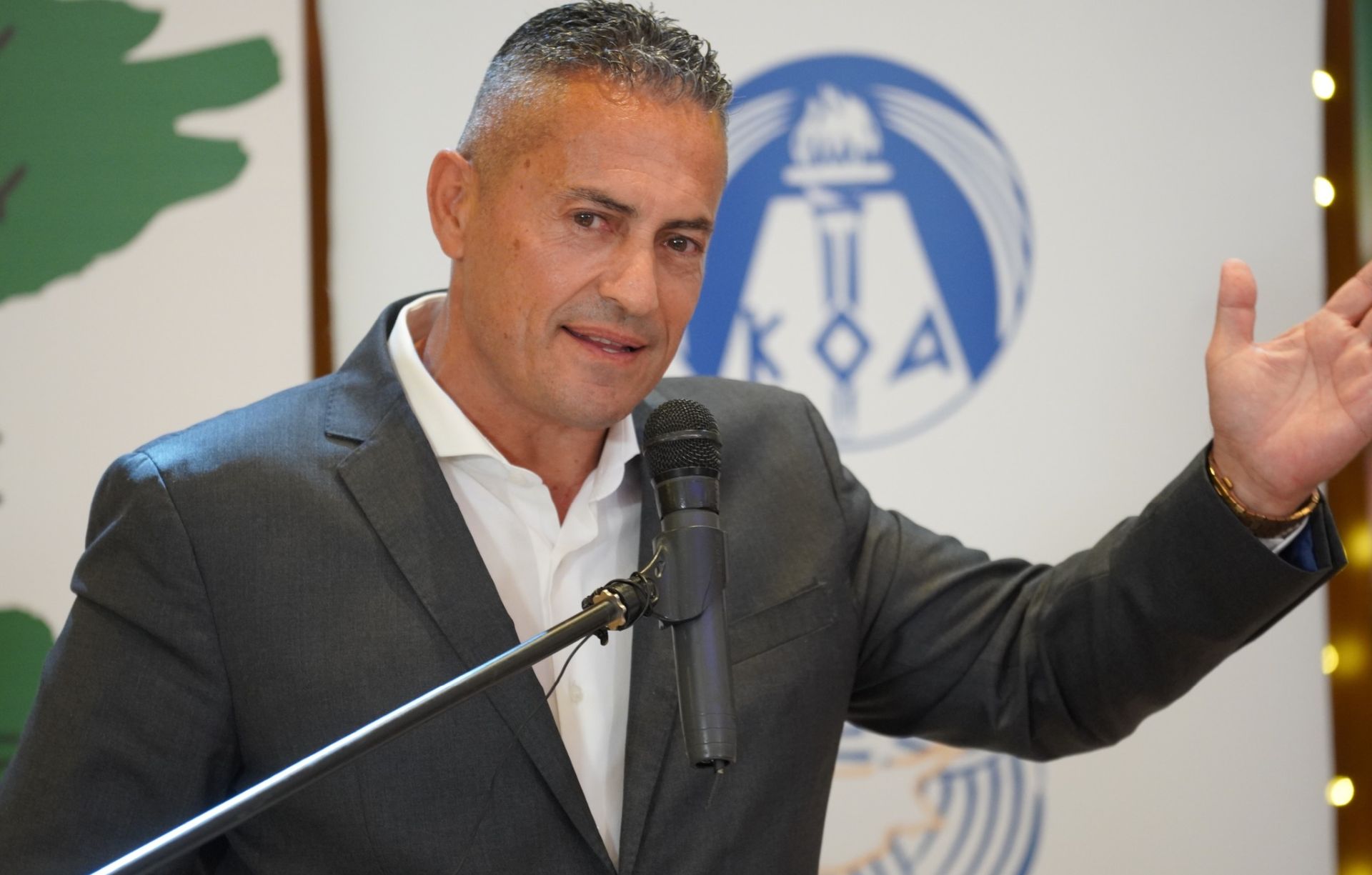 Ποιος είναι ο Γιάννης Χριστοδούλου, έμπιστος της Γκίλφοϊλ, που έγινε ο ...