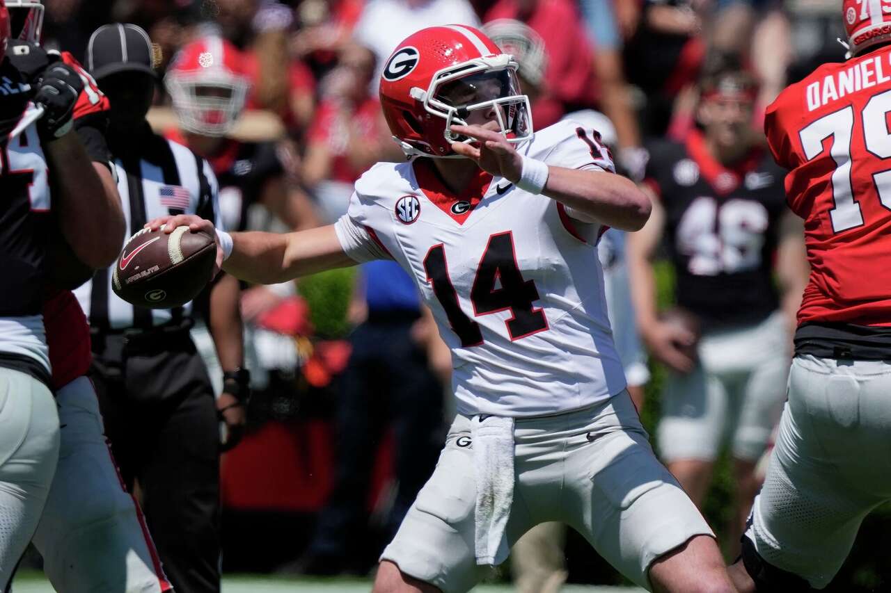 We asked a Georgia beat writer about Gunner Stockton, playoff paths