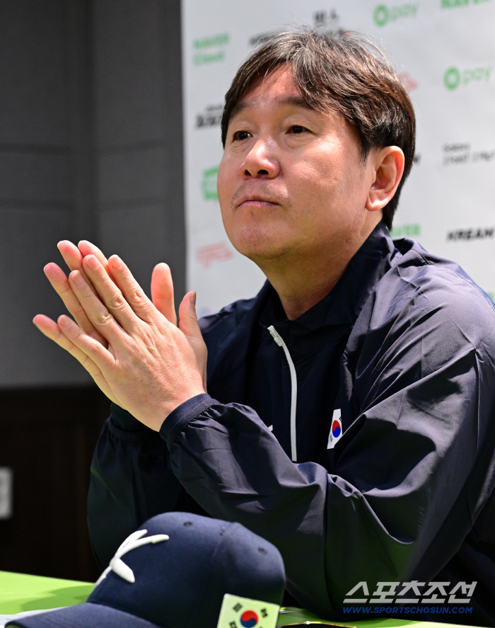 Director Ryu Ji-hyun interviewed ahead of the Czech Republic match