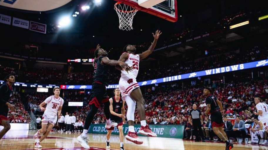 Notes: Wisconsin's offense hits a mark it hasn't reached in 32 years