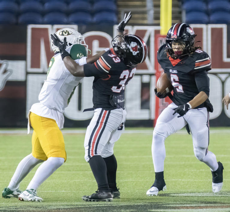 OHSAA football playoff scores | Canton McKinley vs. Mentor recap ...