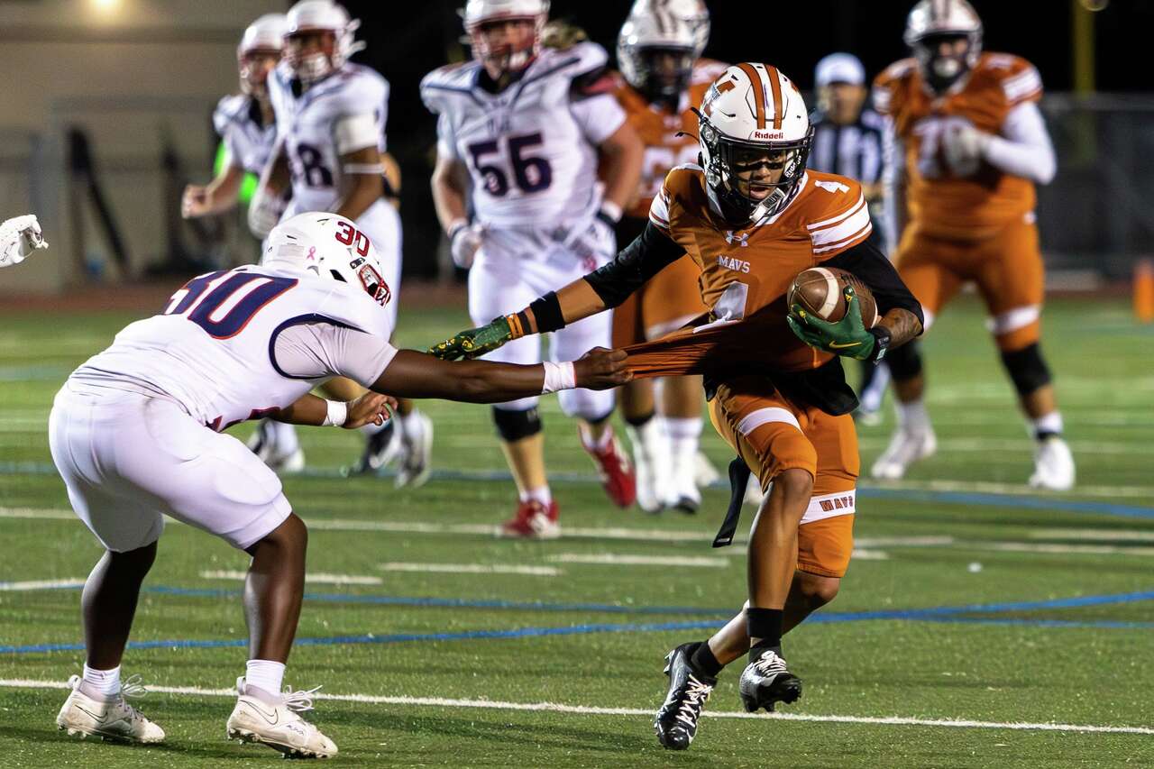 Jordan Clay's brilliance leads Madison past Roosevelt into playoffs