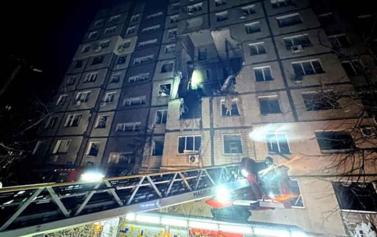 Aftermath of massive attack on Dnipro - One killed, ten injured