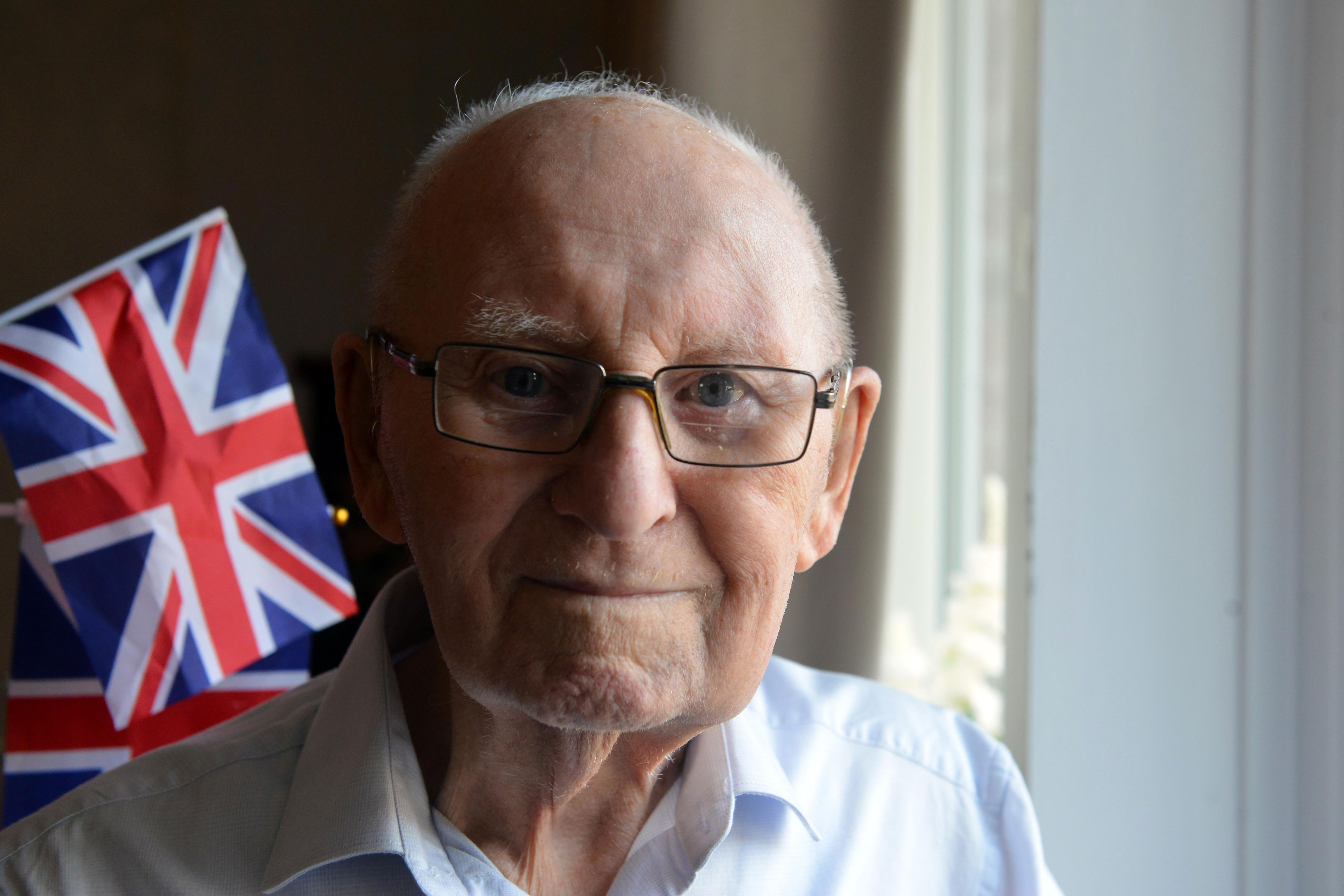 Horrific - Watch as RAF WWII veteran recalls the horrors of war and the ...