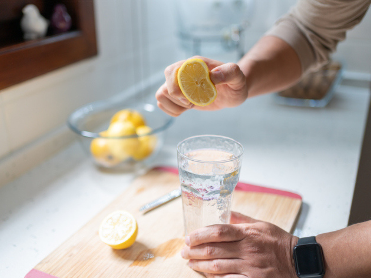 7 powerful foods that help reduce uric acid naturally