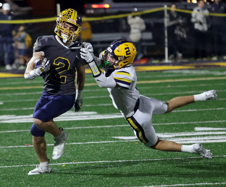 Northeast Ohio high school football scores for OHSAA playoffs second ...