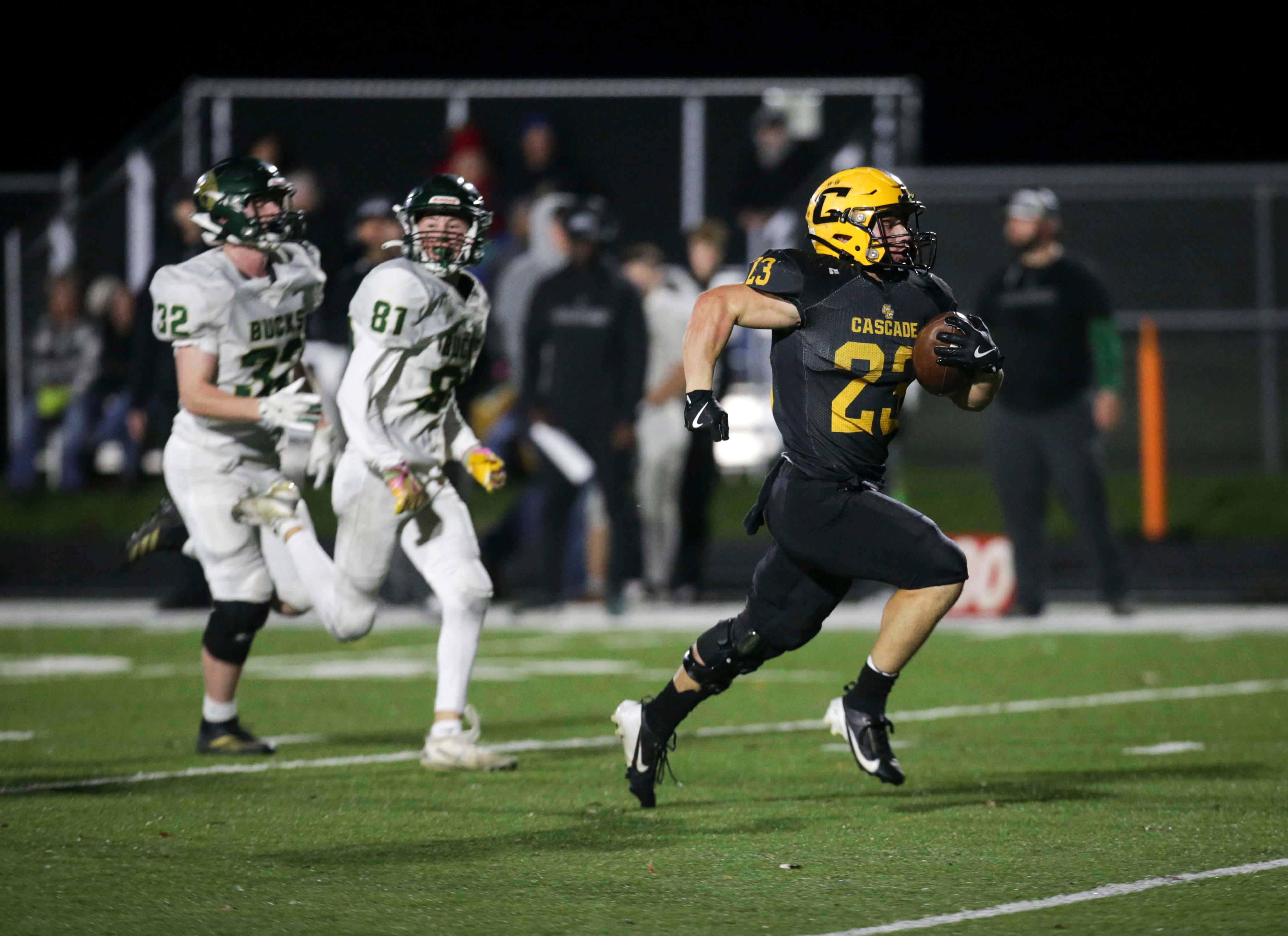 Cascade gets past Pendleton, plus more Oregon high school football ...