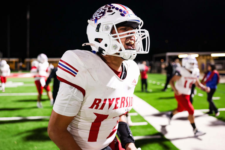 Carter-Riverside earns first playoff berth in 30 years by beating ...