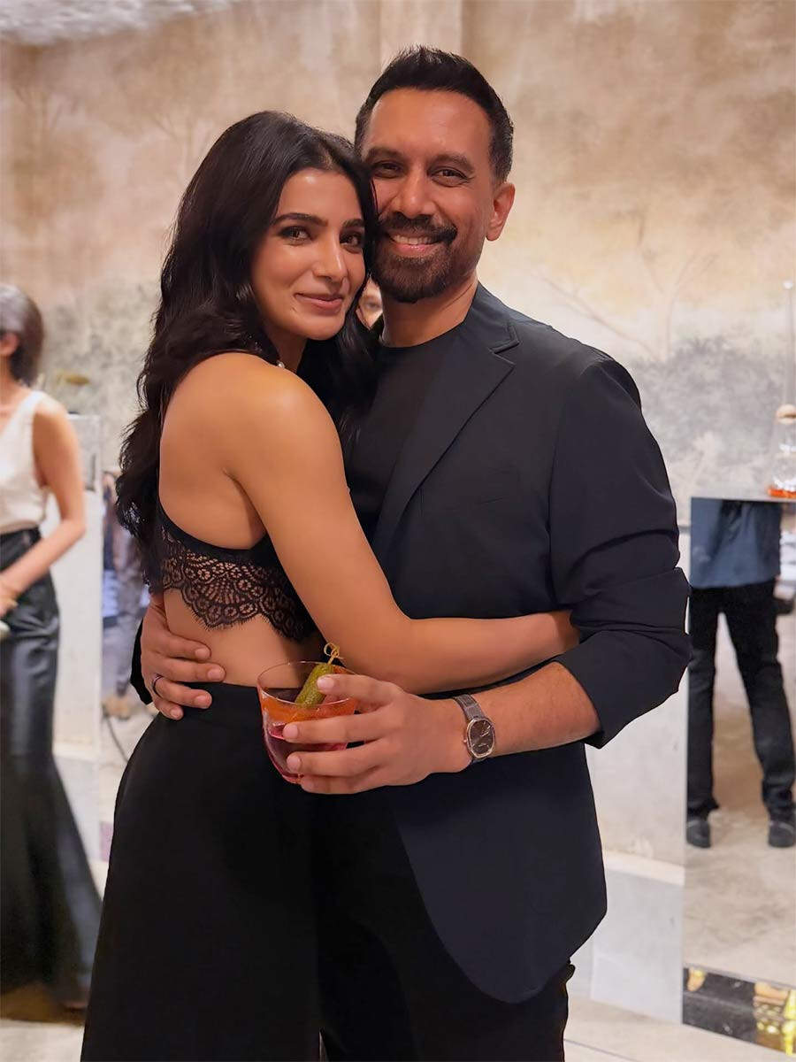 Samantha Shares a Cozy Click With Raj Nidimoru; Internet Reacts