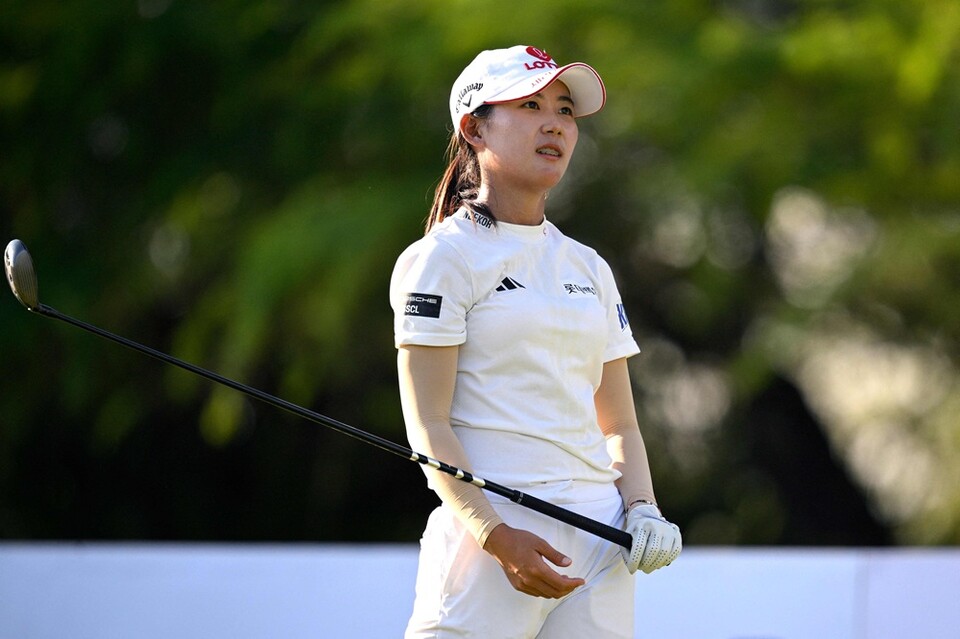 황유민·서어진, KLPGA 투어 시즌 최종전 2R 공동 선두 도약