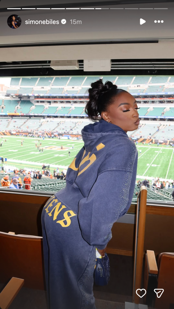 Simone Biles Just Made Sweatpants Look Chic with One Simple Hack