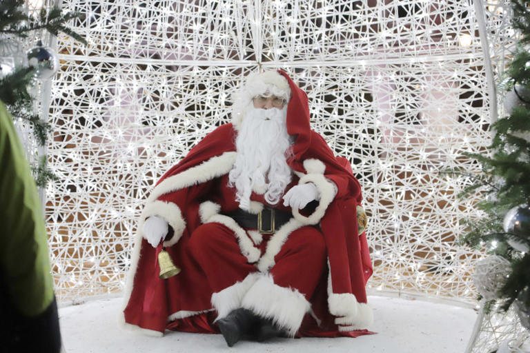 Si accende il Natale a Merate: il 15 apre la pista di pattinaggio su ghiaccio