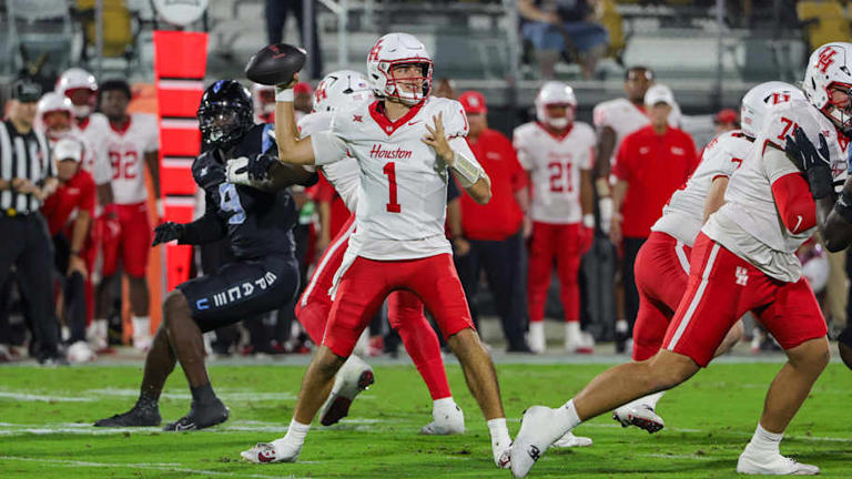 Why Houston Cougars Struggled in First Half For Second Consecutive Game
