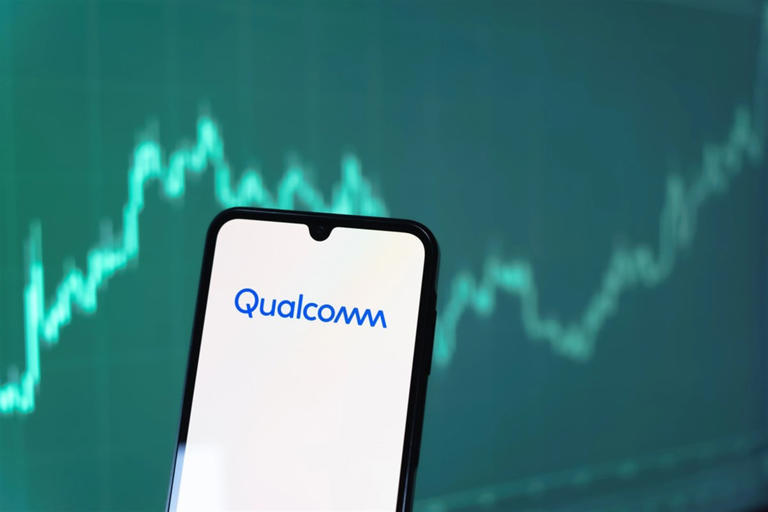Qualcomm Earnings Surprise Wall Street-Here's What Q4 Could Deliver