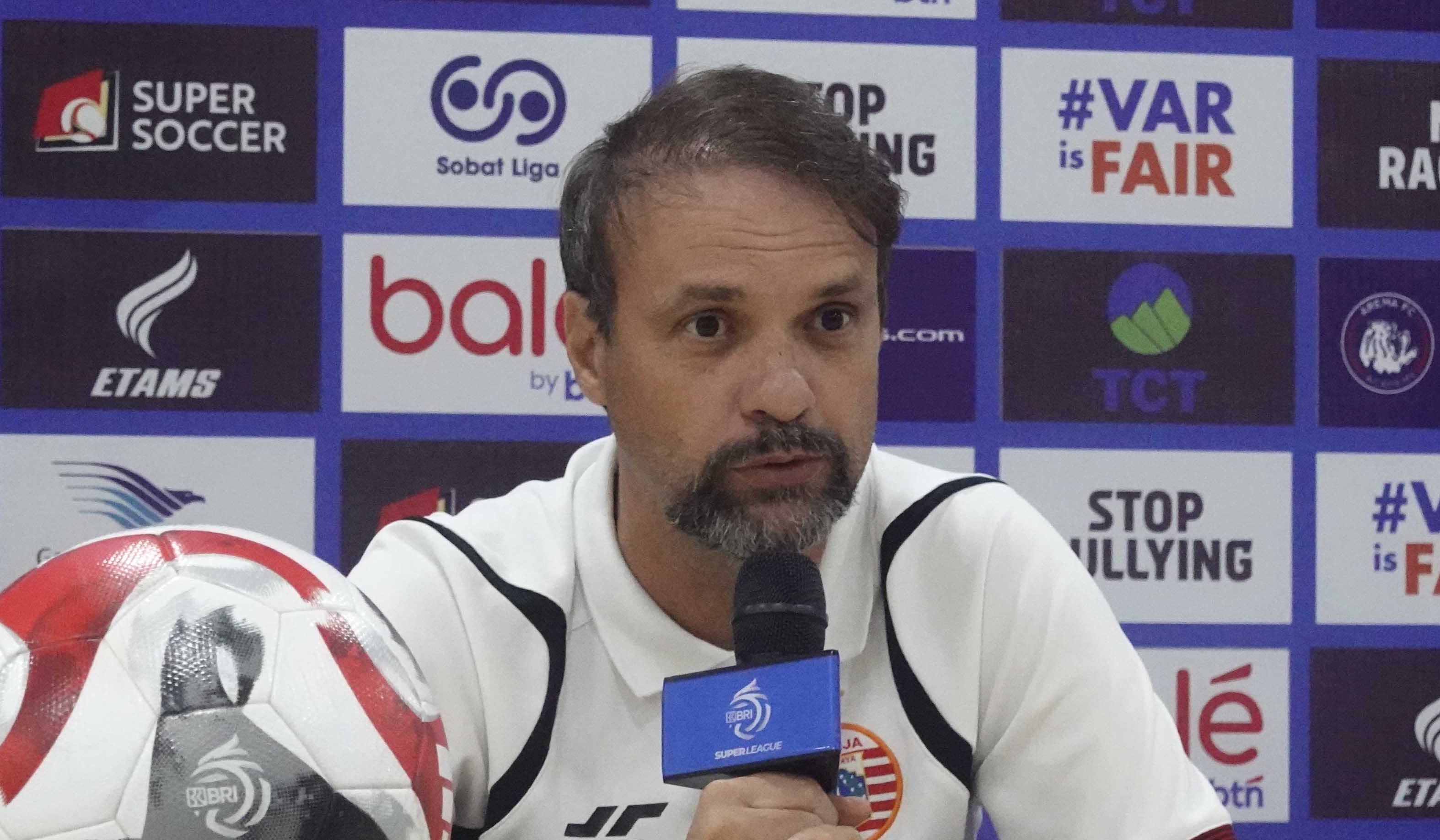 Skuad Persija Jakarta Diliburkan, Pelatih Tak Ingin Ketemu Pemain