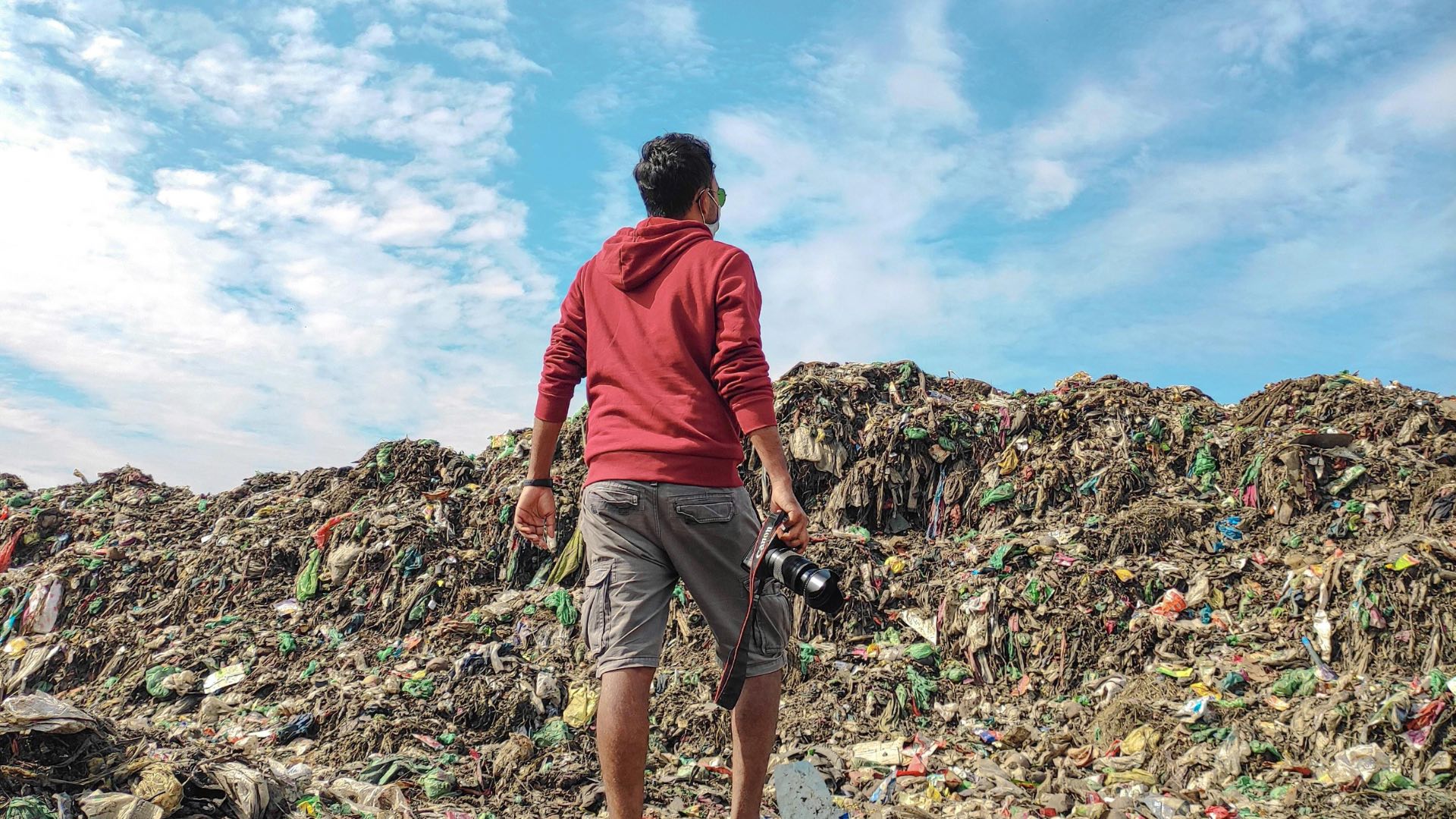 These chilling photos show Americans in the middle of 7 days of their trash