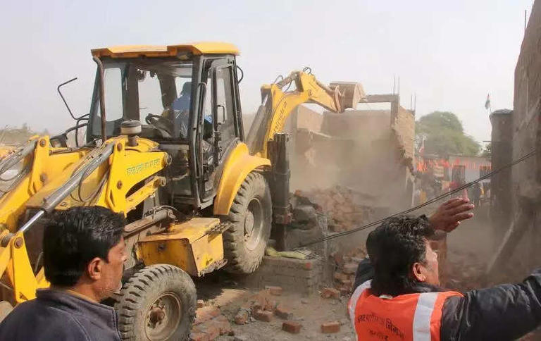 Mumbai: Encroachments removed from government land in Juhu Koliwada