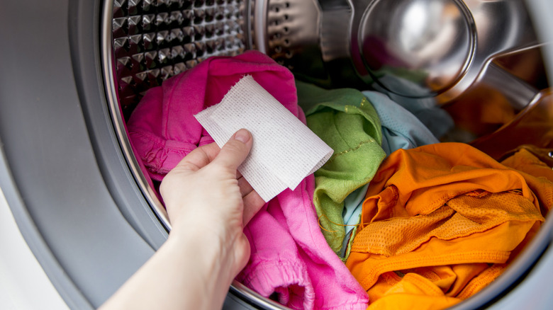 How To Dispose Of Dryer Sheets (The Responsible Way)