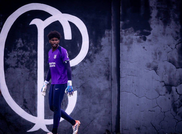 Hugo Souza é cortado da Seleção Brasileira após nova ausência pelo ...