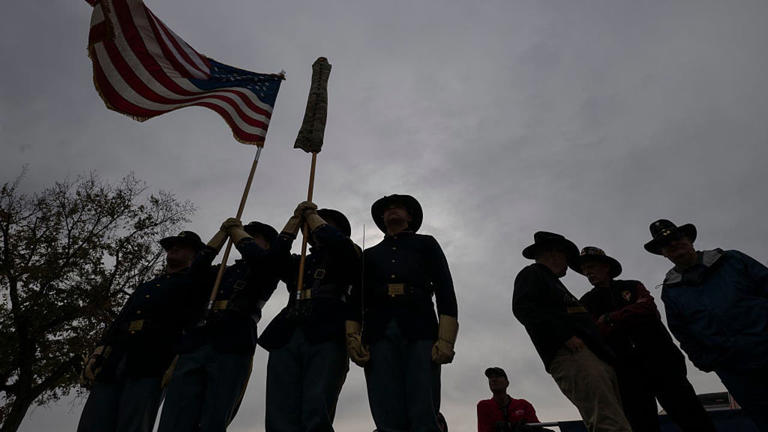Veterans Parade in DC Sunday: Route, street closures, more