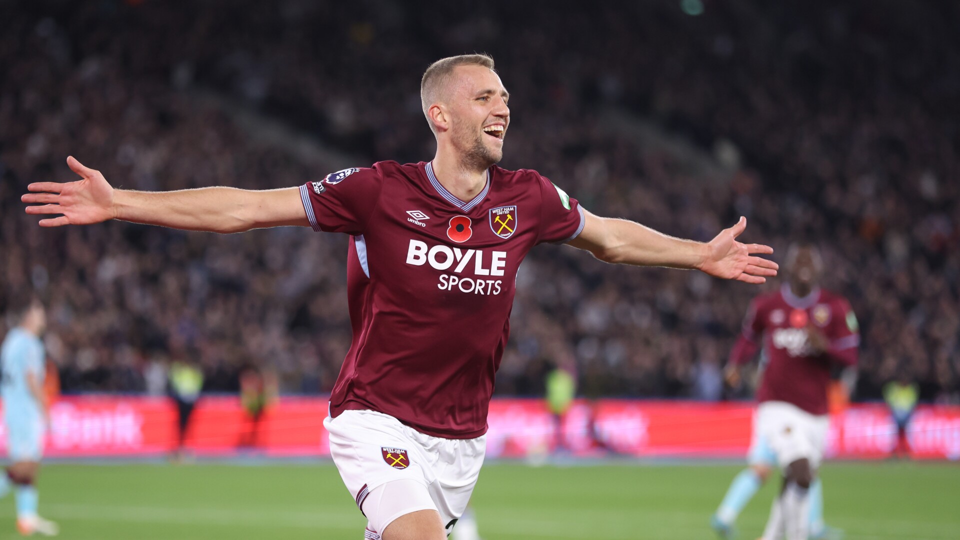 West Ham 3-2 Burnley: Hammers fight back to secure back-to-back wins