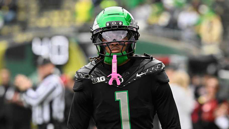 Oregon Ducks Official Injury Report Before Pivotal Road Test Against Iowa