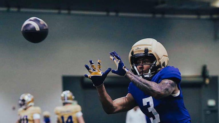 Huskies Won't Have Speedy Washington For Wisconsin Game