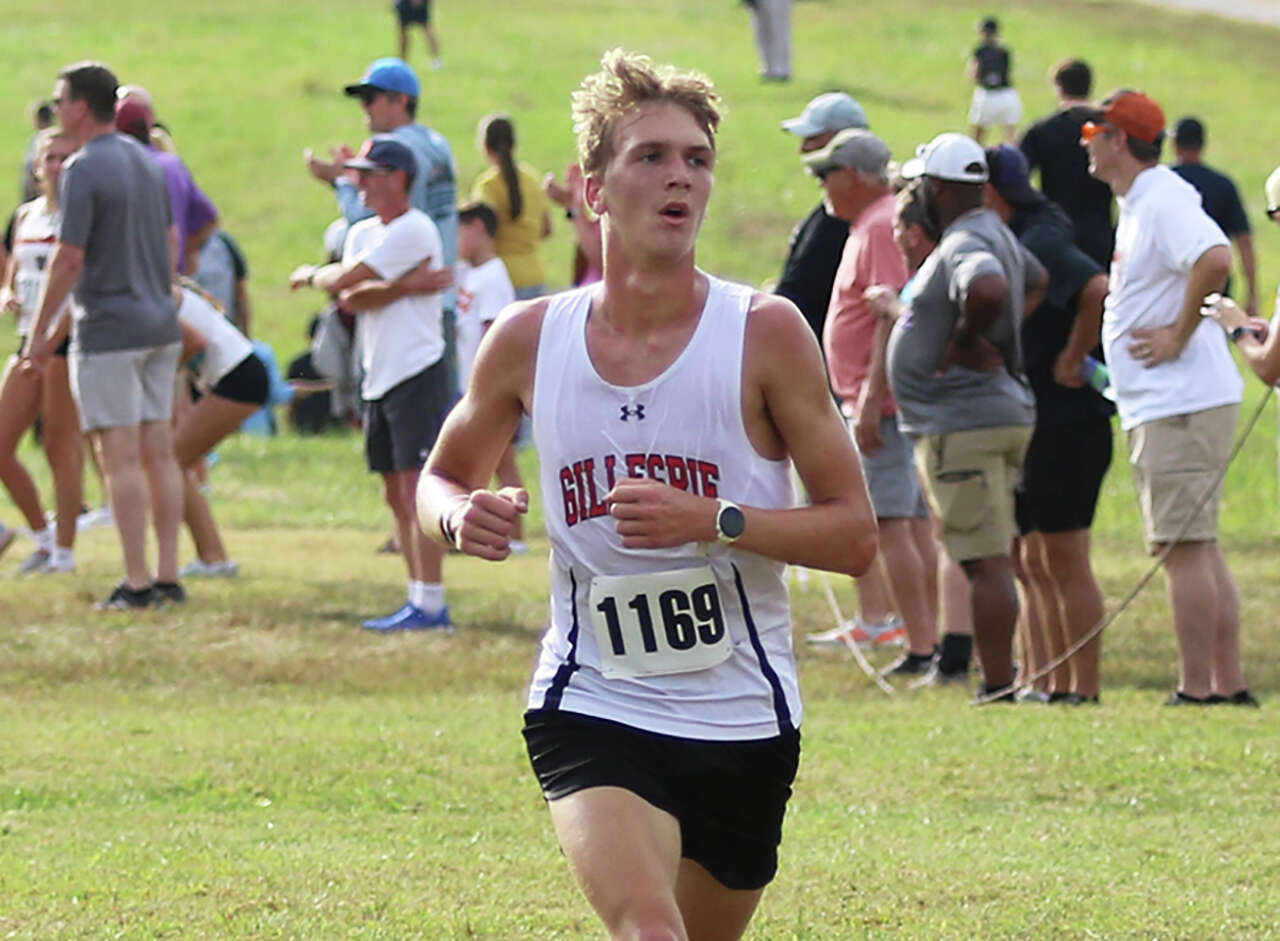 Gillespie's Chaz Oberkfell repeats as 1A cross country state champion