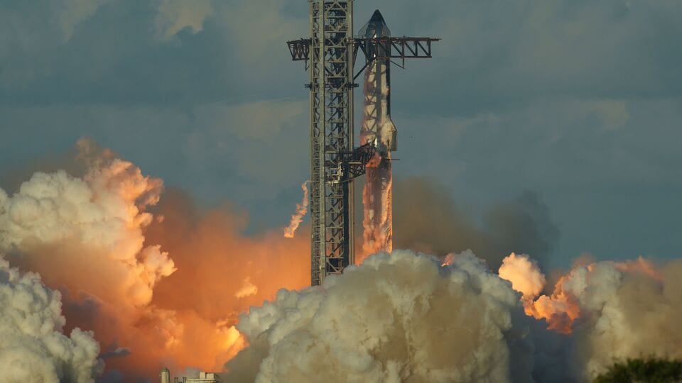 SpaceX and Blue Origin set to make 2025 Florida’s biggest year in ...