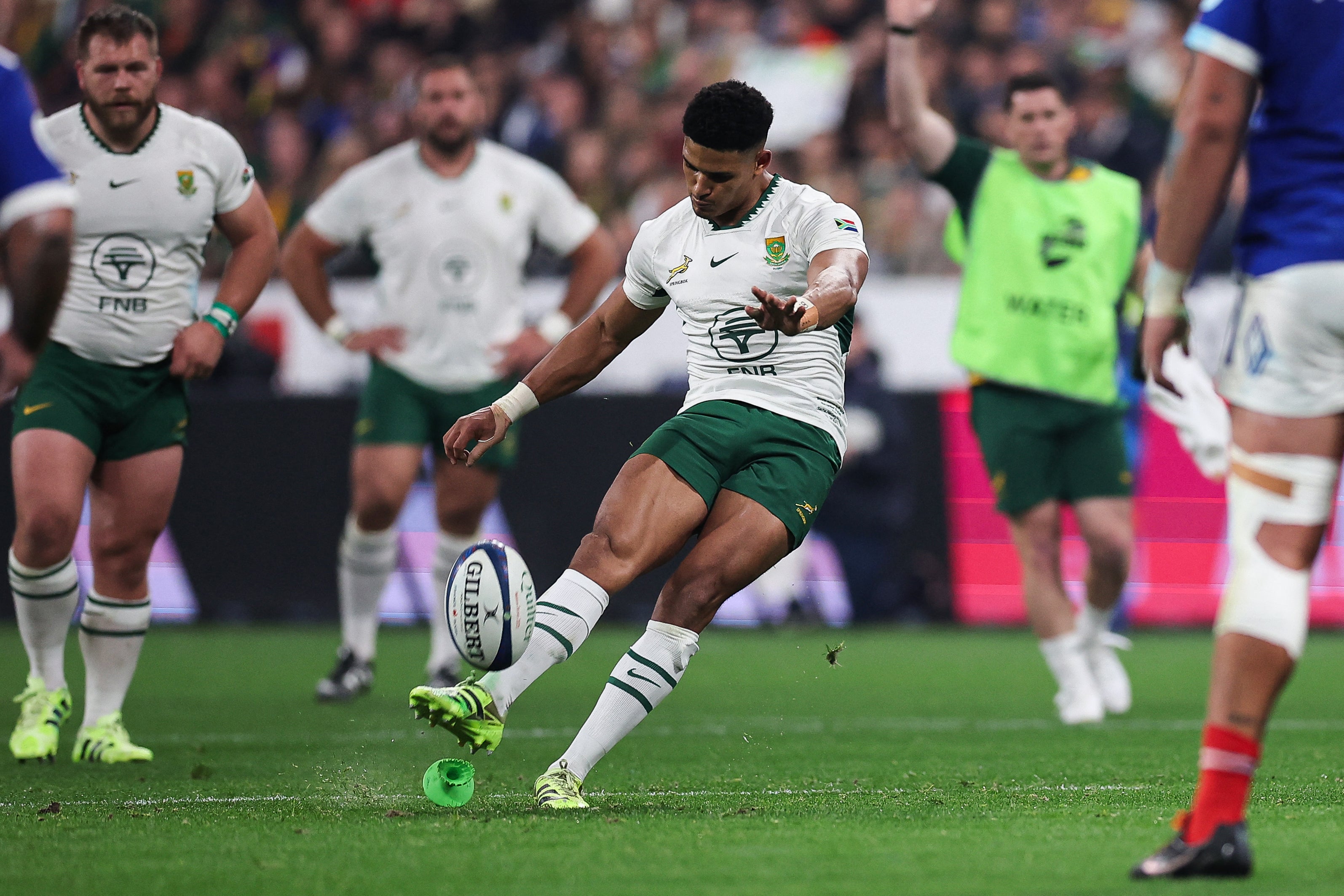 14-man Springboks notch sublime win in heavyweight battle with France