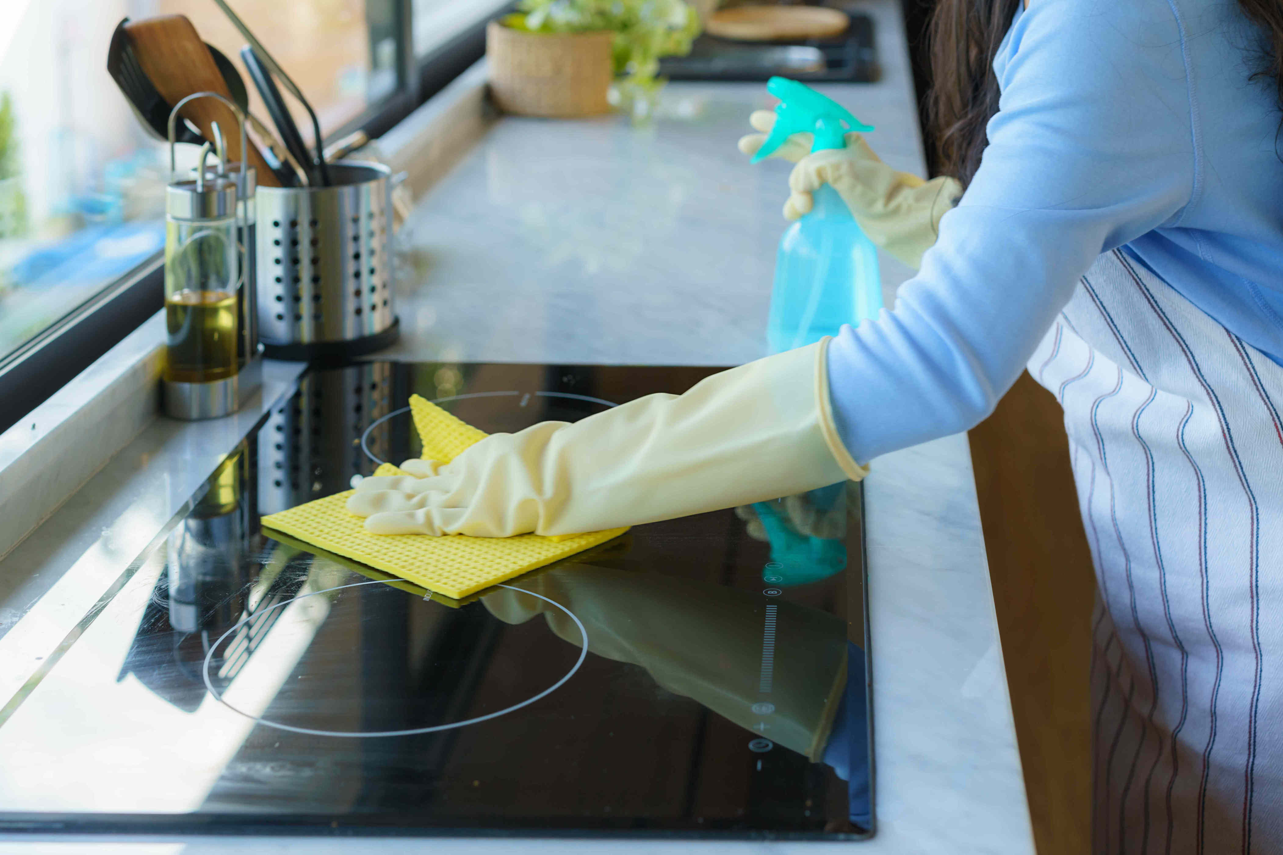 How to Clean Your Stove With Vinegar and Finally Get That Layer of ...