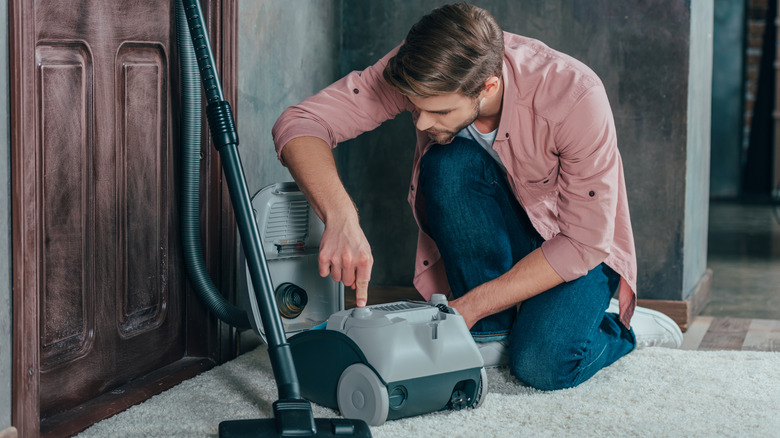 How To Dispose Of A Broken Vacuum Cleaner Ethically