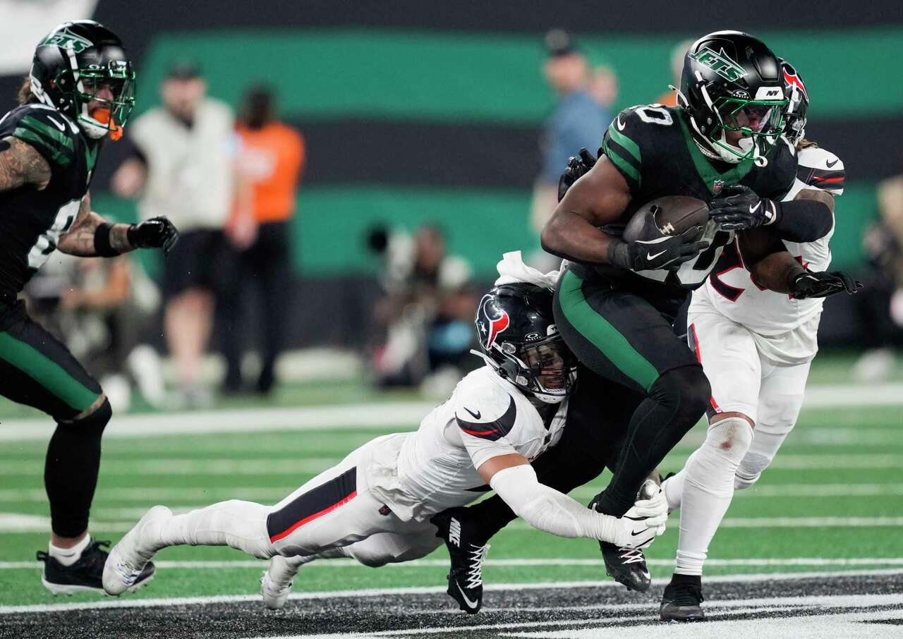 Inside the Texans at trade deadline: Too high a cost for RB Breece Hall ...