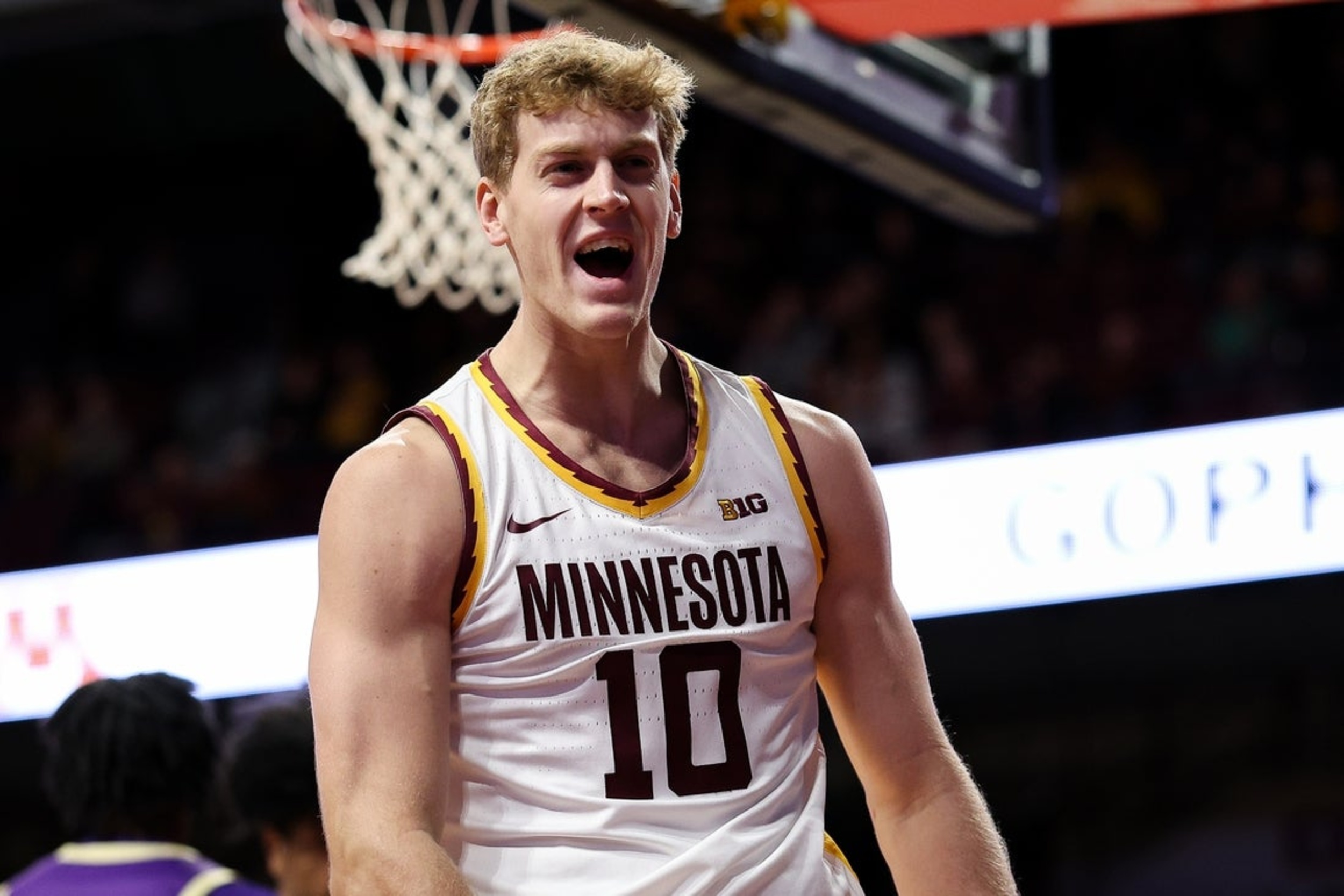 Cade Tyson leads Minnesota's rout of Alcorn State