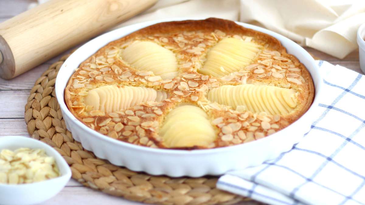 From compote to sponge cake, 8 pear-flavored recipes for autumn enjoyment