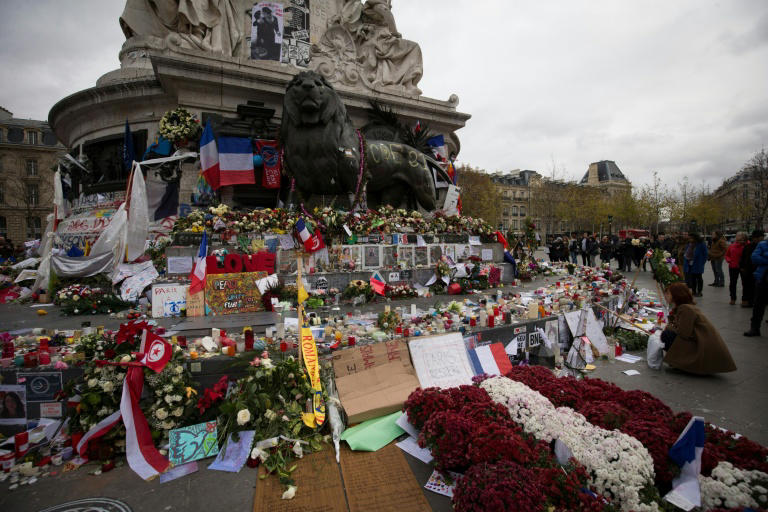 13-Novembre: les Parisiens invités à un "geste commémoratif" place de ...