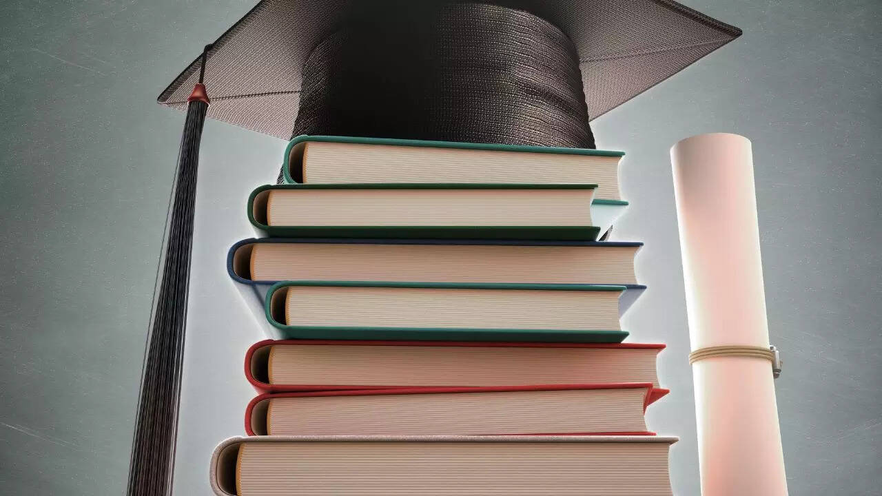 7 quick books under 100 pages to add to your reading list