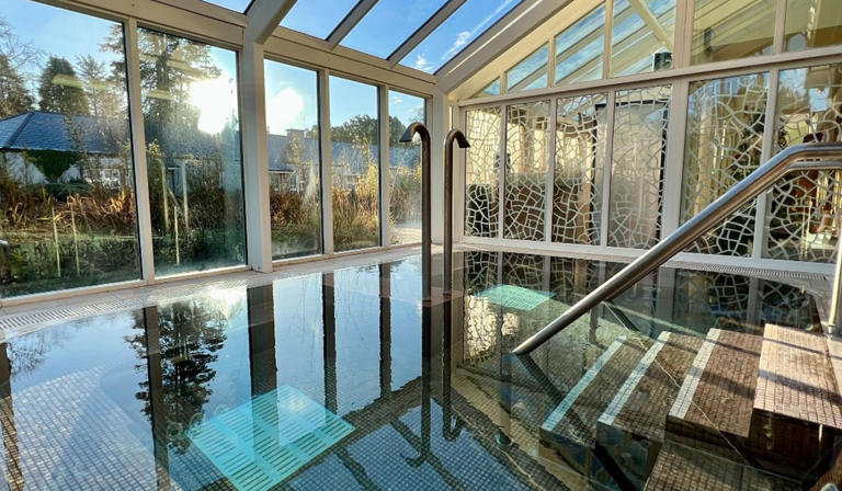 Review: Service with a smile goes an incredibly long way at Lough Eske ...