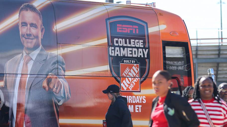How to Watch ESPN's College GameDay Week 11: Channels, Streaming, and More