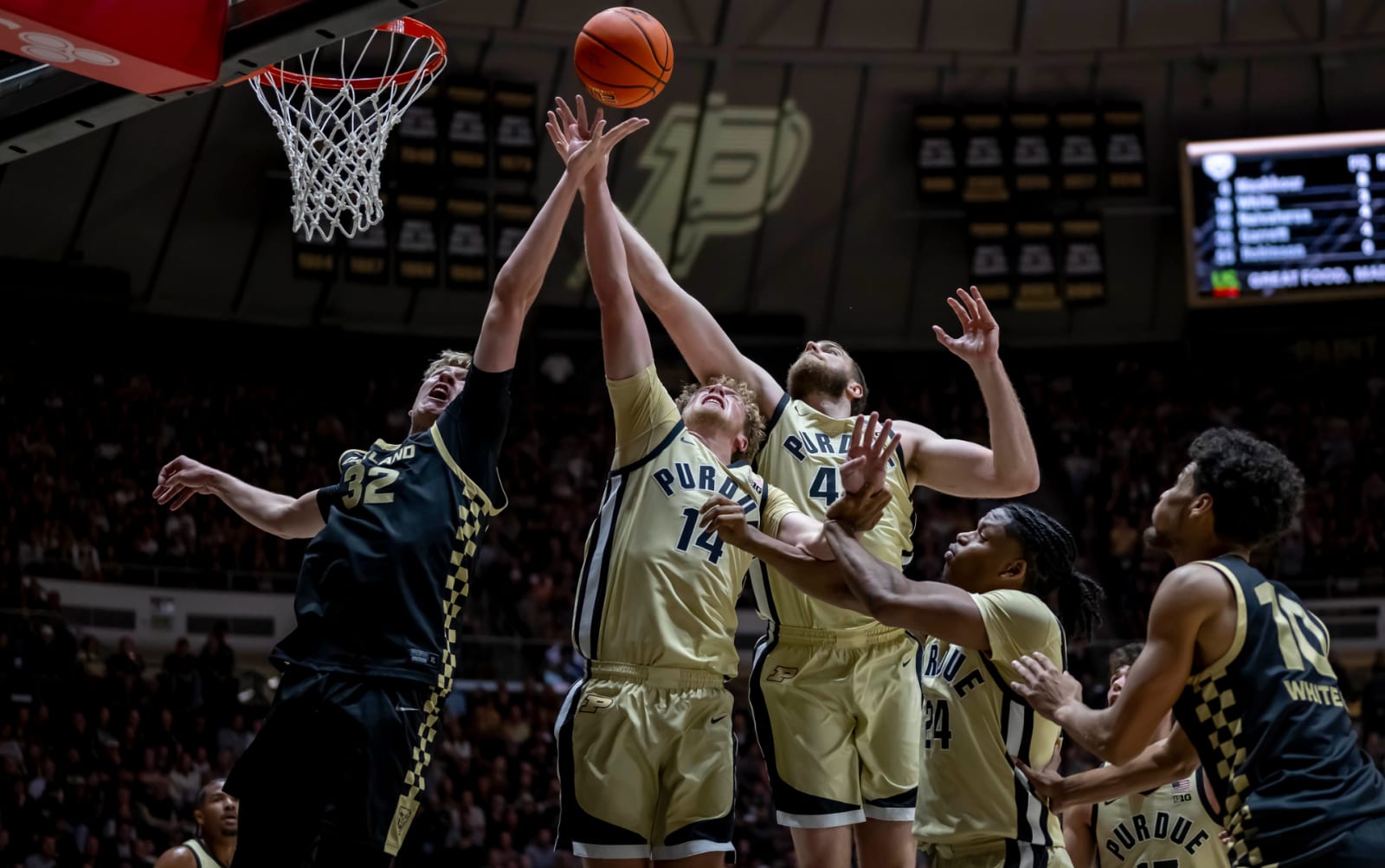Braden Smith ignites second-half surge as No. 1 Purdue survives Oakland ...