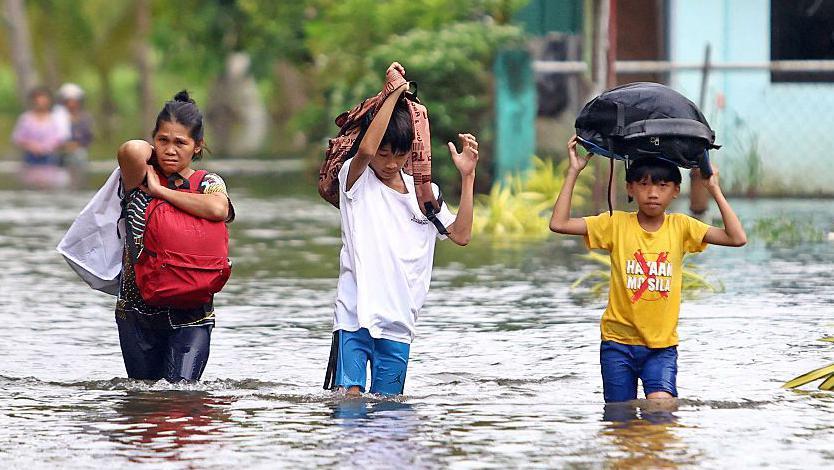 New typhoon bears down on the Philippines after earlier deadly storm