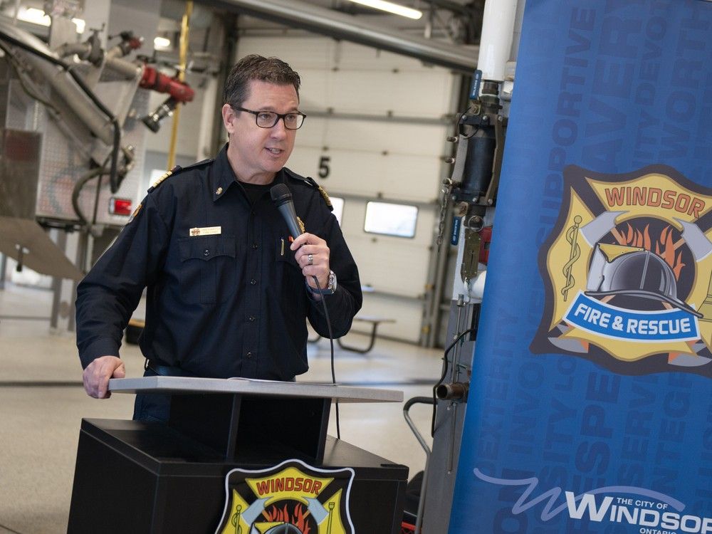 Enbridge, Windsor Fire handing out smoke and CO alarms